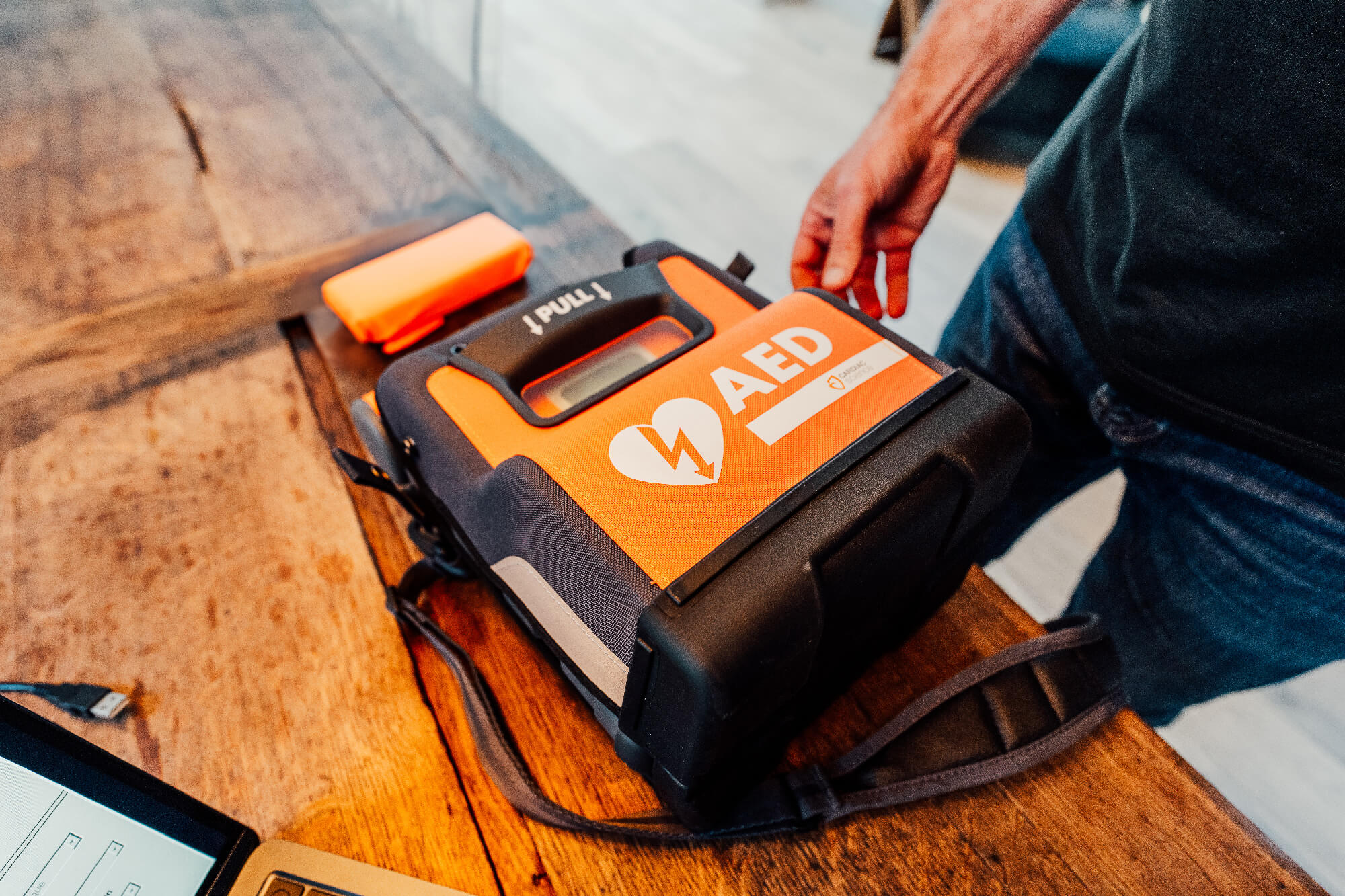 Qu’est-ce qu’un défibrillateur ? Et comment l’utiliser ? - Formation ...
